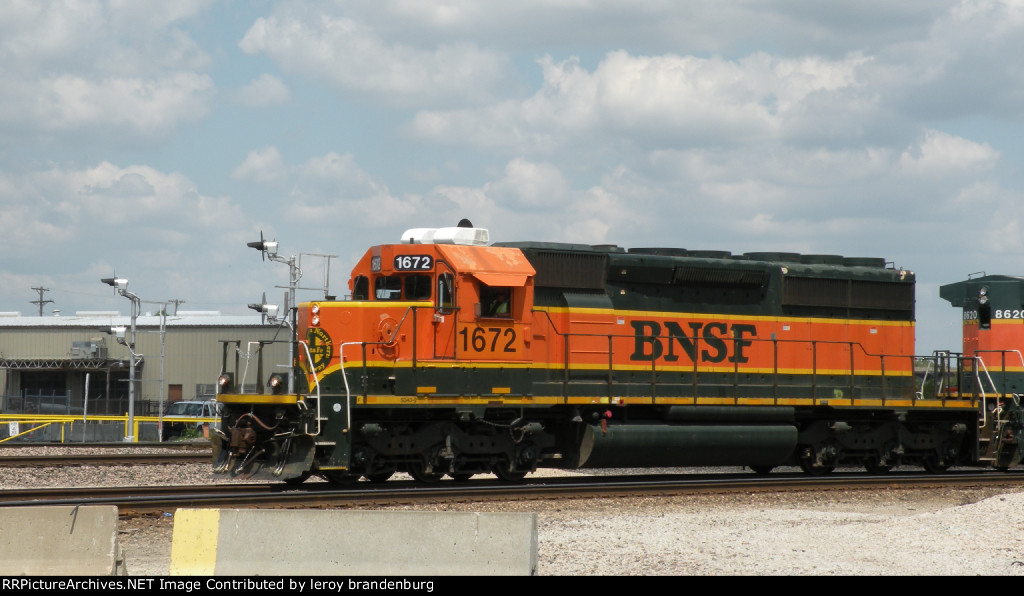 BNSF 1672 at santa fe jct